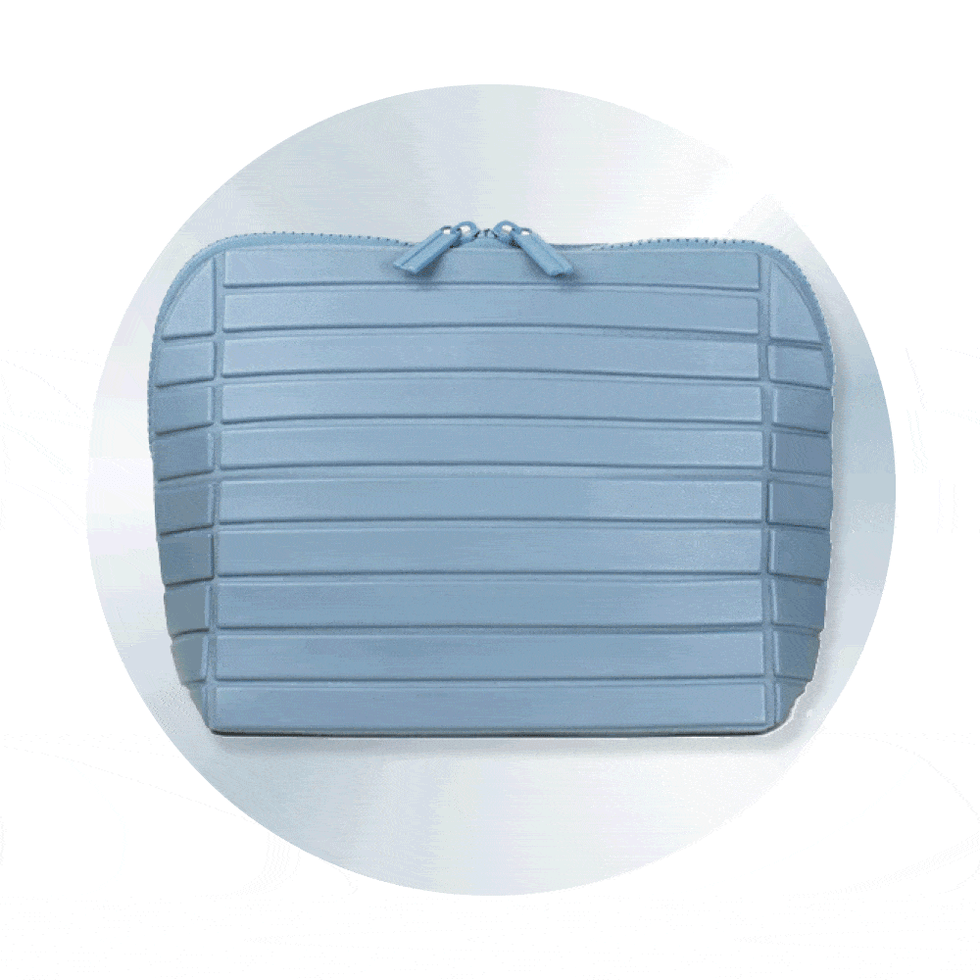 Parallelle Wins Oprah Daily Travel Award for Best Makeup Bag 2025