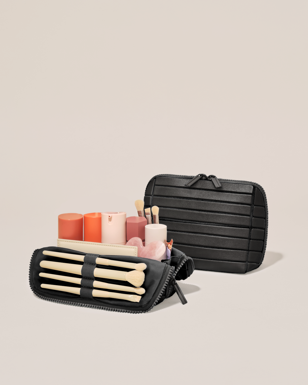 The Small Onyx Traveller - Fold-Down Makeup Bag | Parallelle