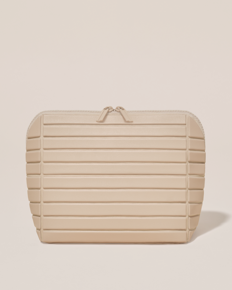The Medium Bisque Traveller – Fold-Down Makeup Bag | Parallelle