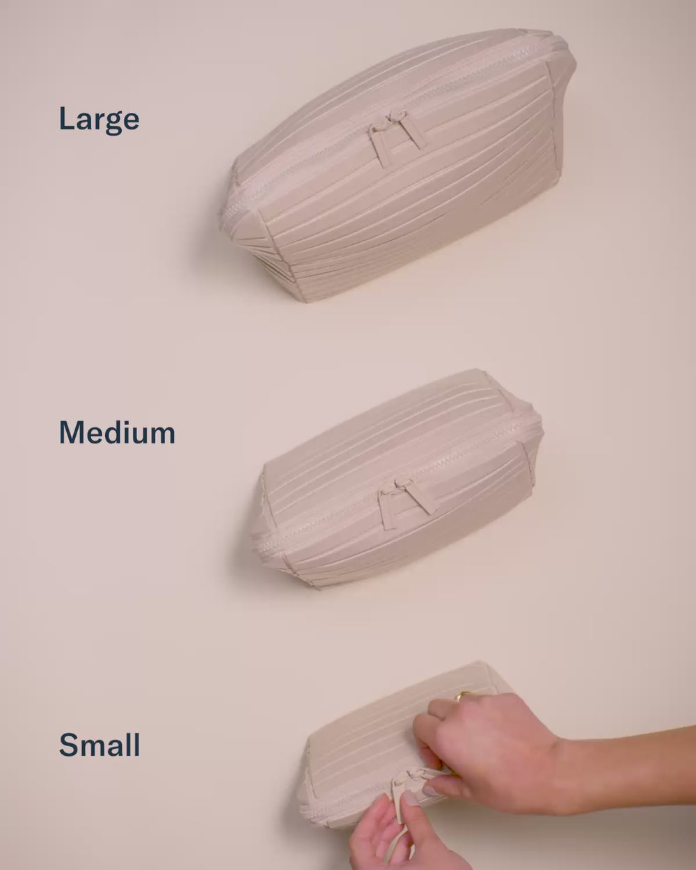 The Medium Blush Traveller - Fold-Down Makeup Bag | Parallelle